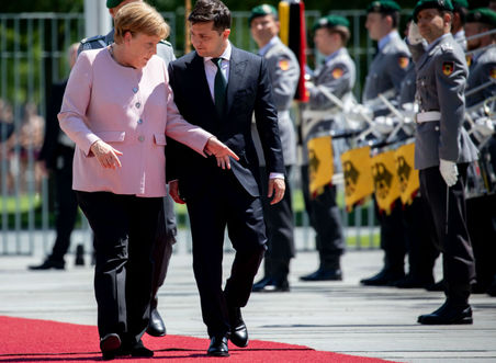 Merkel Says She's 'Fine' after Trembling Spell — Naharnet