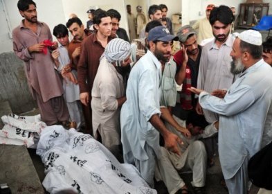 Blast Kills 10 near Office of Pakistan Secular Party — Naharnet